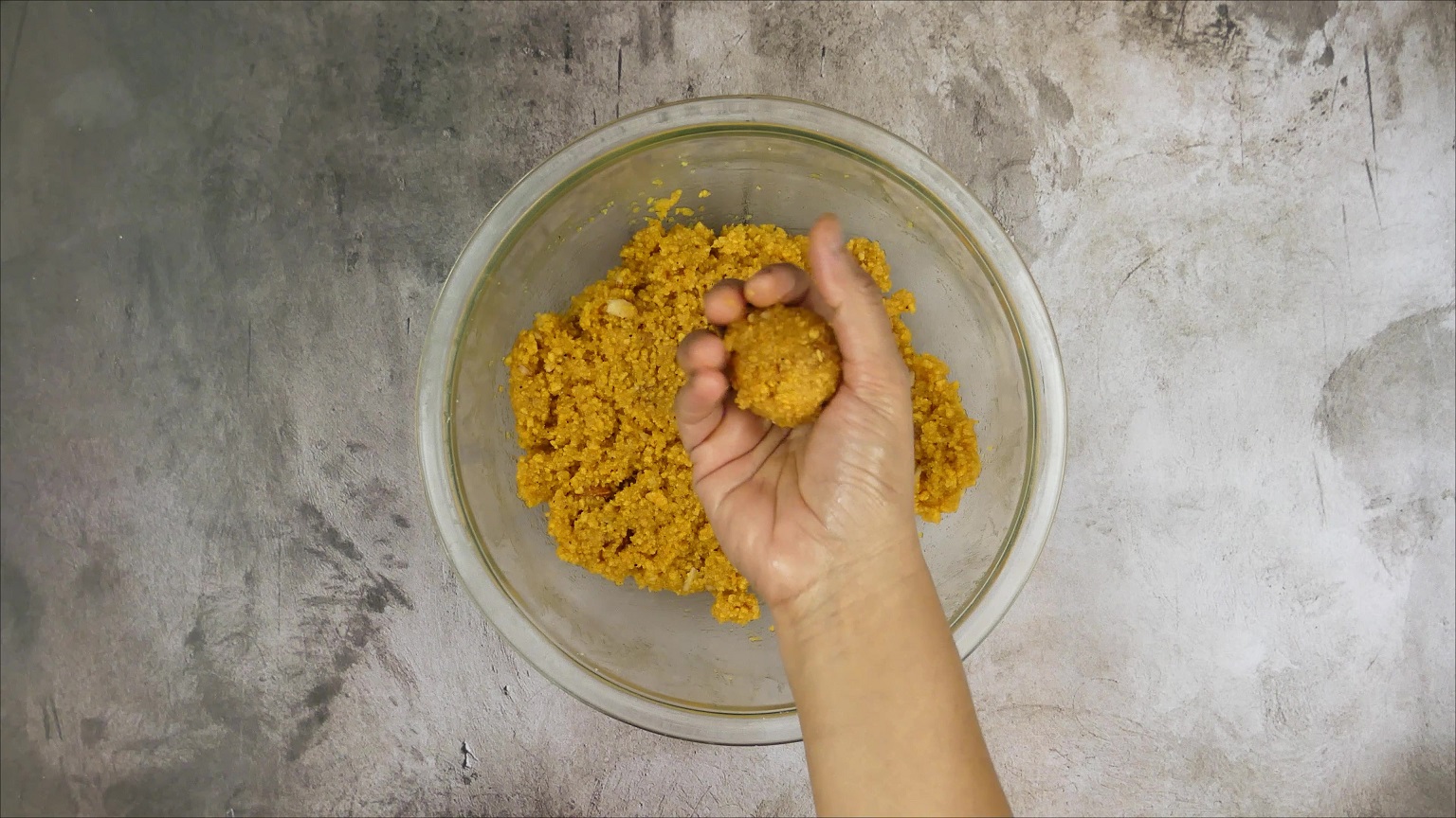 Besan Papdi Laddu – A Festive Sweet You Must Try - SHRIYOG KITCHEN